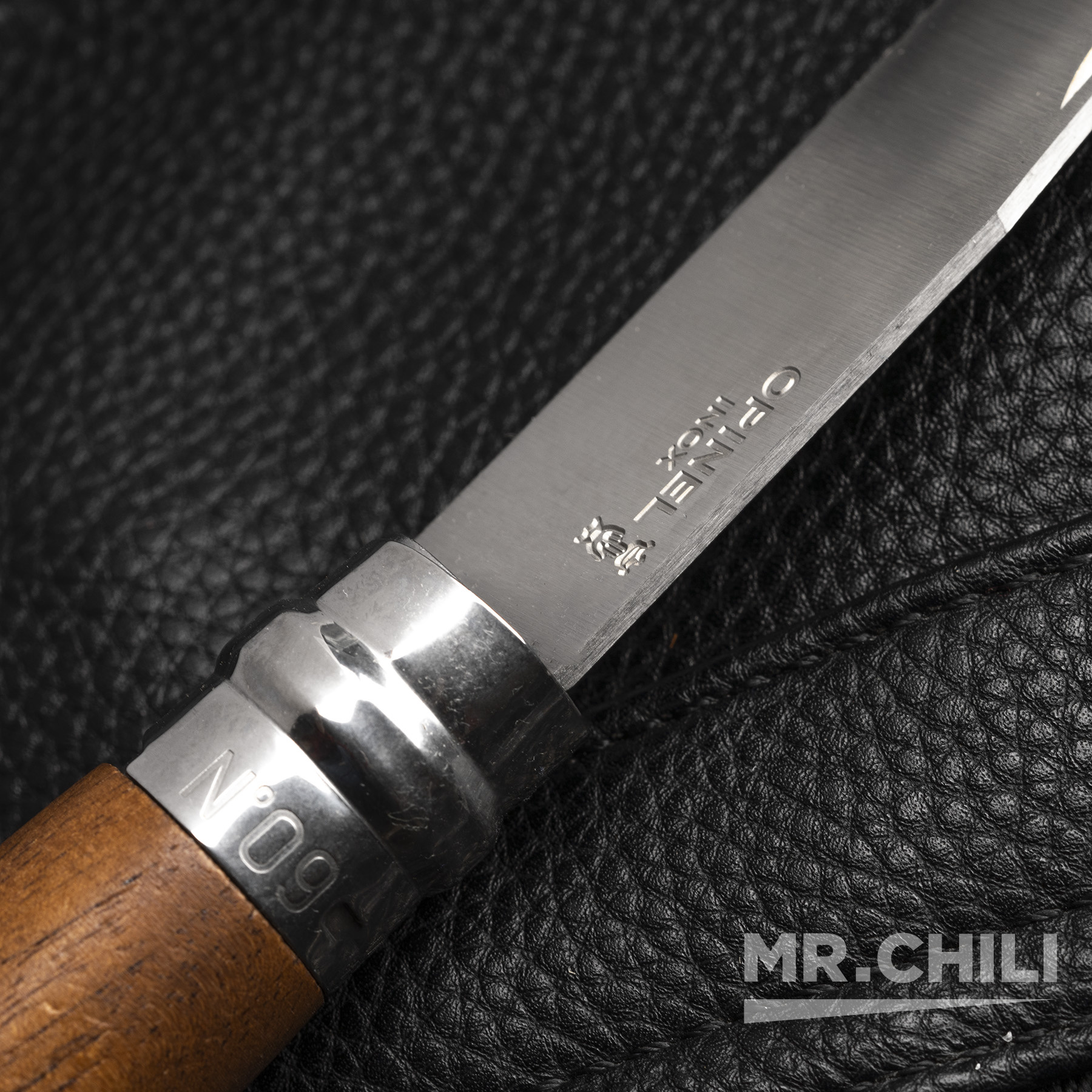 Нож Opinel №9, нержавеющая сталь, ореховая рукоять в картонной коробке, 002425 — купить по цене ...